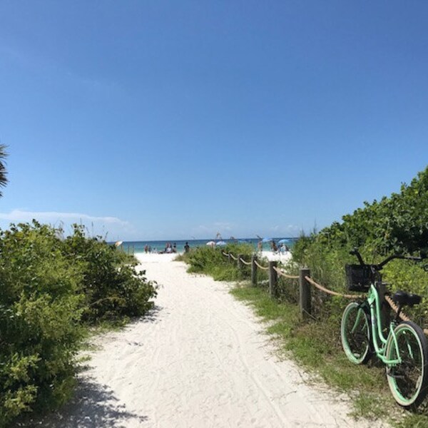 Vintage Italian Majolica Topiary Chinoiserie Chic Famille Rose Vintage ...