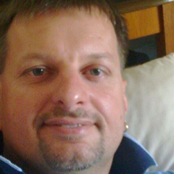 UFO Chasing Light 8 LED 12 Speed Level / 17 Patterns Assembled Kit ...