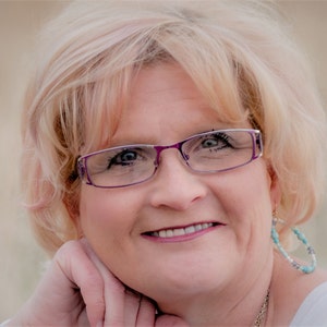 Wooden Letter V - Etsy