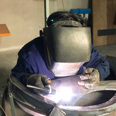 How is Flowyline making their legs? : r/Welding