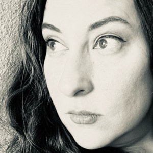 Shoulder-piece evil Queen. Mesh & Beaded Lace Goth Neck Collar With ...