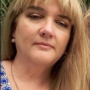 2pcs Honeystone Color and Polished Silver Framed Glass Pendent / Honey ...