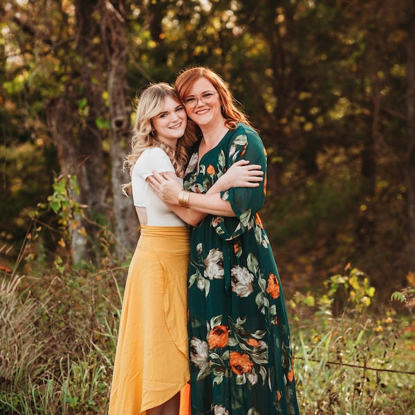 COQUETTE BOWS Custom Name SLEEVE Design Sweatshirt, Cute Bow Shirt ...